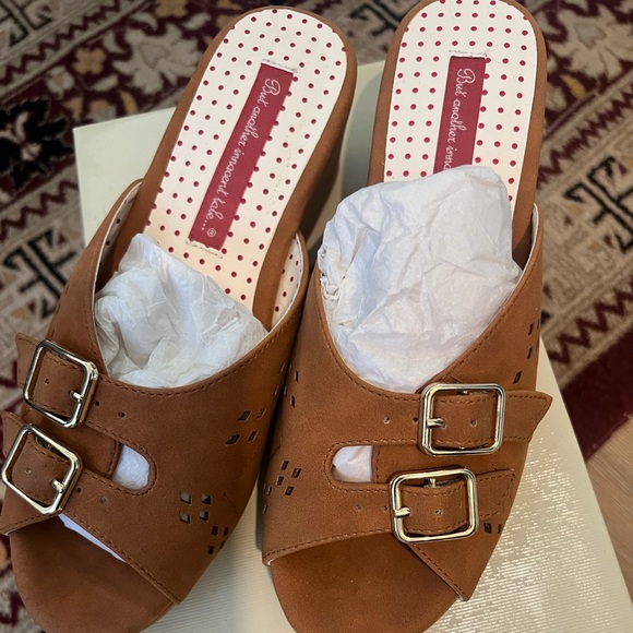 Bait | Shoes | Cute Retro Buckled Slip In Heels | Poshmark